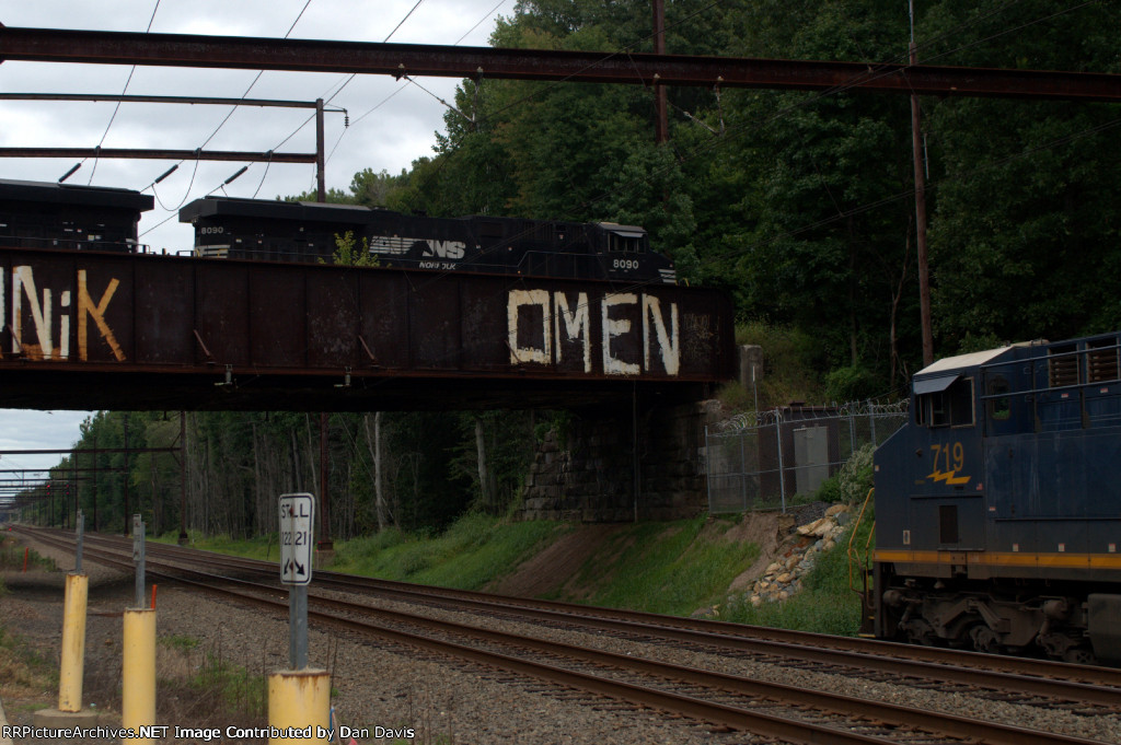 NS ES44AC 8090 leads 14G